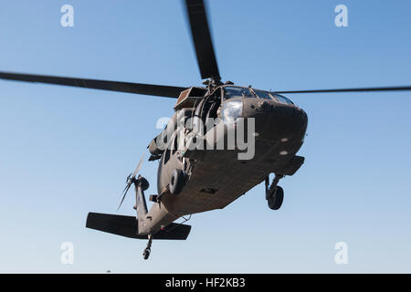 Aircrew from A Company, 2-147th Assault Helicopter Battalion conduct ...