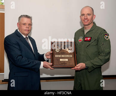 Col. Paul Fitzgerald, 142nd Fighter Wing Commander, visits the 125th ...