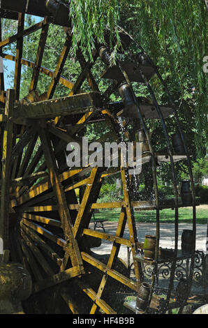 Water wheel in Tomar. Portugal Stock Photo - Alamy