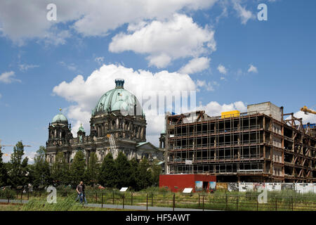 Demolition of former East German DDR Parliament Building the Palast der ...
