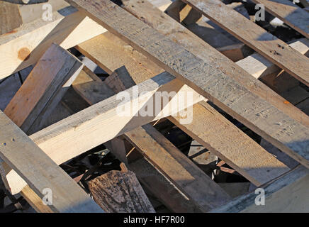 many wooden pallets in a woody material landfill Stock Photo - Alamy