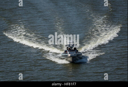 Marine Interdiction agents with U.S. Customs and Border Protection Air ...
