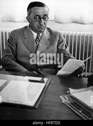 The Nazi propaganda images shows German Wehrmacht engineers with an ...