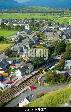 Arriva Wales DMU diesel two carriage train at Machynlleth railway ...