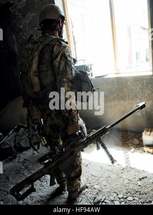 Bundeswehr sniper with G82 Stock Photo - Alamy