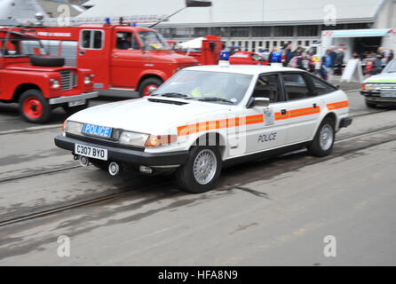 Rover SD1 Classic British Police car Stock Photo - Alamy