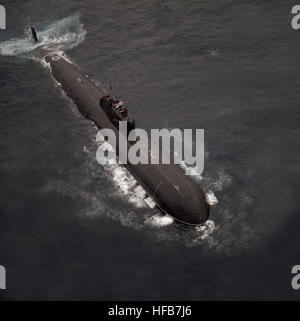 DN-SC-89-03179 INS Chakra submarine Stock Photo - Alamy