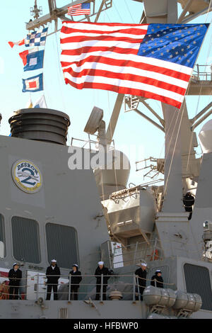 USS Mason (DDG 87) departs Naval Station Norfolk as part of the ...