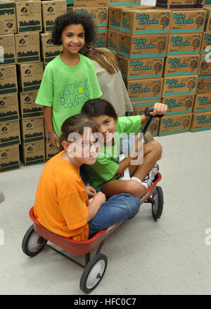 Girl Scout cookies -- Guantanamo Stock Photo - Alamy