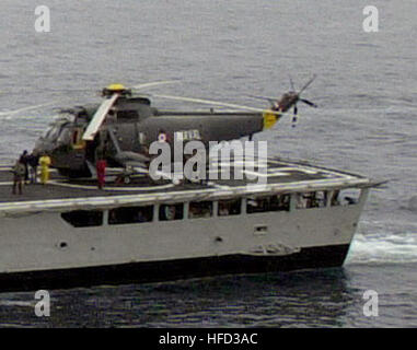 Port side view of the Peruian Carvajal (Lupo) Class (FFGHM) Frigate ...