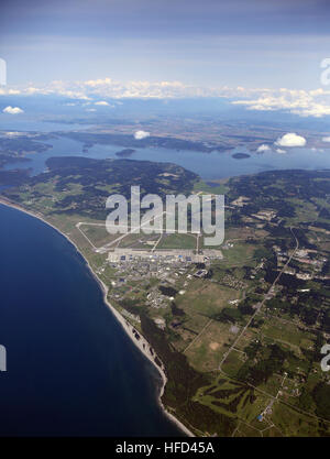 An aerial view of U.S. Naval Air Station Bermuda. NAS Bermuda aerial ...