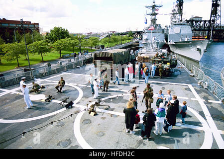 US Navy USS Frederick - visitors tour Stock Photo - Alamy