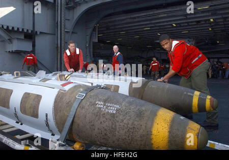 Jdam gps guided bomb Stock Photo - Alamy