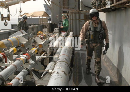 US Navy Naval Aviators walks through the Stock Photo - Alamy