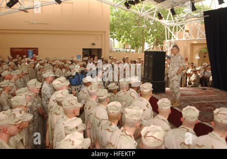 US Navy Gen. Tommy Franks, Commander, U.S. Forces Central Command ...