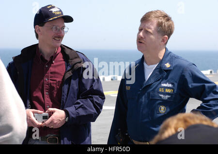 US Navy IBM Distinguished Engineer speaks with amphibious assault ship ...