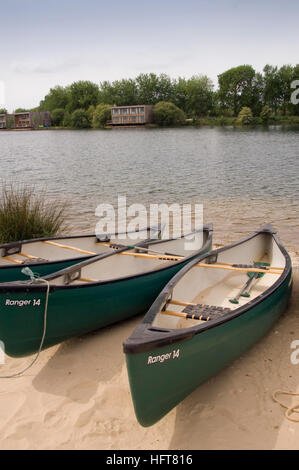 Lakes by Yoo, houses built around a series of Cotswolds lakes,Lechlade ...