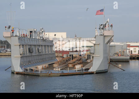 The small auxiliary floating dry dock ADEPT (AFDL-23) leaves Subic Bay ...