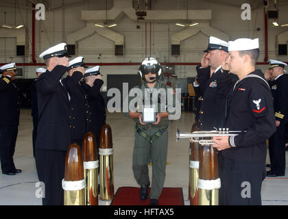 burial at sea ceremony, Fla., Helicopter Anti-Submarine Squadron Light ...