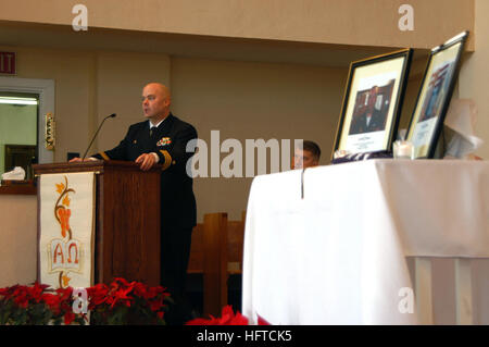 US Navy Cmdr. Edwin J. Ruff, Jr. relieves Cmdr. David S. Ratte as ...