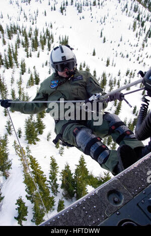 Cascade Mountains, CNRNW, Commander Navy Region Northwest, helicopter ...