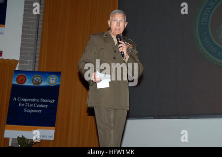 commandant, GEN James Conway, iss, Naval War College, U.S. Marine Corps ...