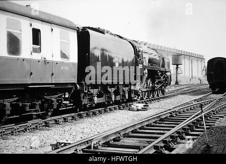 British Railways Standard Class 9F locomotive No. 92212 in the Stock ...
