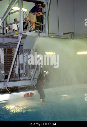 US Navy Students at the Aviation Rescue Swimmer School prepare to ...
