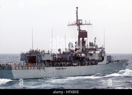 A starboard quarter view of the frigate USS VOGE (FF-1047) conducting a ...