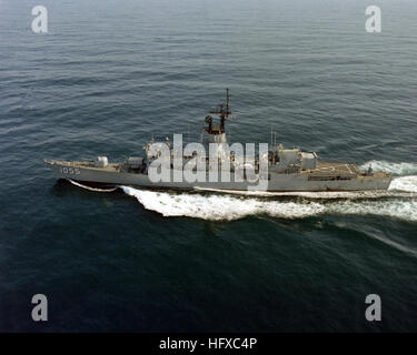 A port beam view of the frigate USS DOWNES (FF 1070) underway.. Country ...