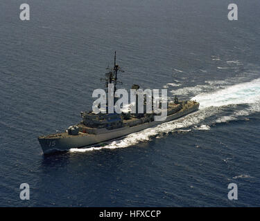 USS Berkeley (DDG-15) underway in early 1960s Stock Photo - Alamy