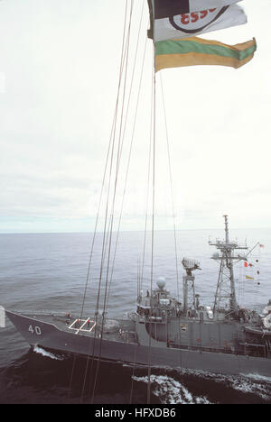 An elevated port bow view of the guided missile frigate USS NICHOLAS ...