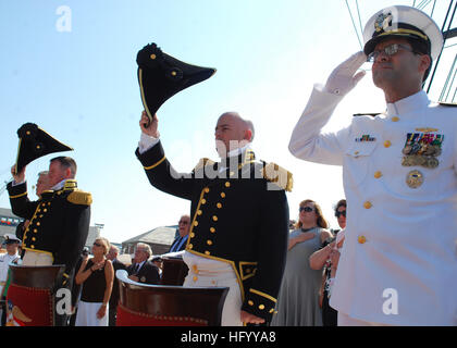 US Navy Vice Adm. Tim LaFleur, left Stock Photo - Alamy