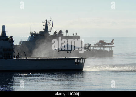 US Navy An Ecuadorian navy Bell 230 helicopter lands aboard the ...