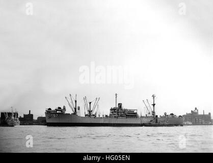 USS Regulus (AF-57) on 26 January 1954 Stock Photo - Alamy