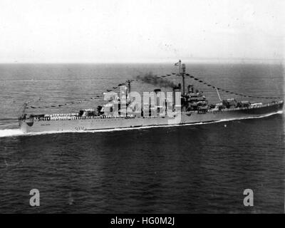 The light cruiser USS Phoenix (CL-46) is underway, performing surface ...