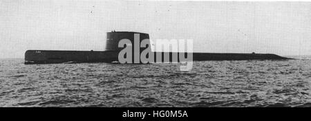 USS Triton SSRN-586 - All Hands July 1960 Stock Photo - Alamy