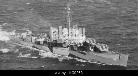 USS Compton (DD-705 Stock Photo - Alamy