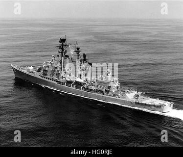 USS Coontz (DLG-9) 1967 Stock Photo - Alamy