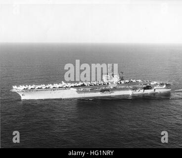 USS Kitty Hawk 1975 Stock Photo - Alamy