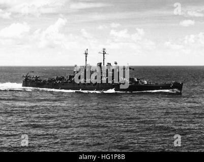 USS Montpelier (CL-57) underway off Philadelphia 1942 Stock Photo - Alamy