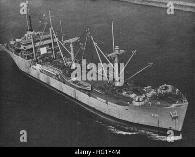 USS Adria (AF-30) underway in 1949 Stock Photo - Alamy