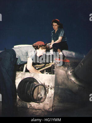 WAVES working on an R-2000 engine of a Douglas R5D at Naval Air Station ...