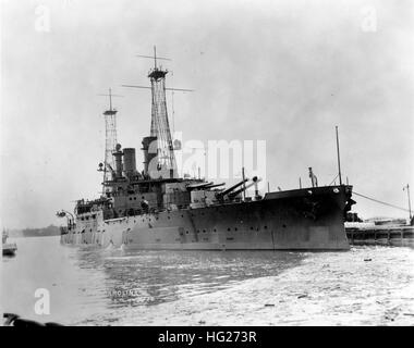 USS South Carolina (BB-26), the lead ship of her class of dreadnought ...