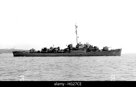 USS Rizzi (DE-537) off Boston in June 1945 Stock Photo - Alamy