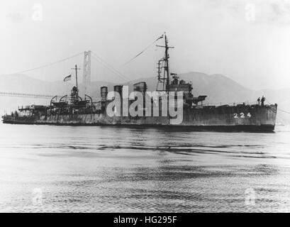 USS Stewart (DD-224) arriving at San Francisco in March 1946 Stock ...
