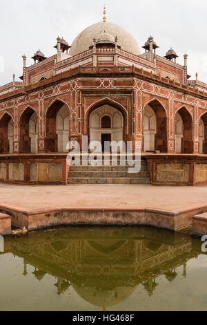 Stairs to Humayuns Tomb in Delhi INDIA Stock Photo - Alamy