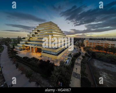 The Ziggurat California Department of General Services building in ...