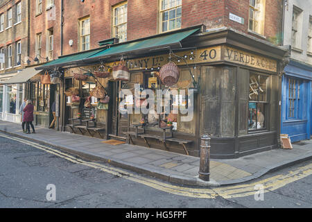 verde and company. spitalfields shop. wooden shop front Stock Photo - Alamy