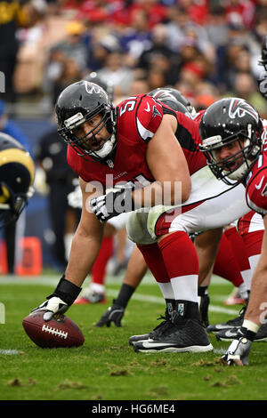 Atlanta Falcons center Alex Mack (51)during an NFL game between the ...